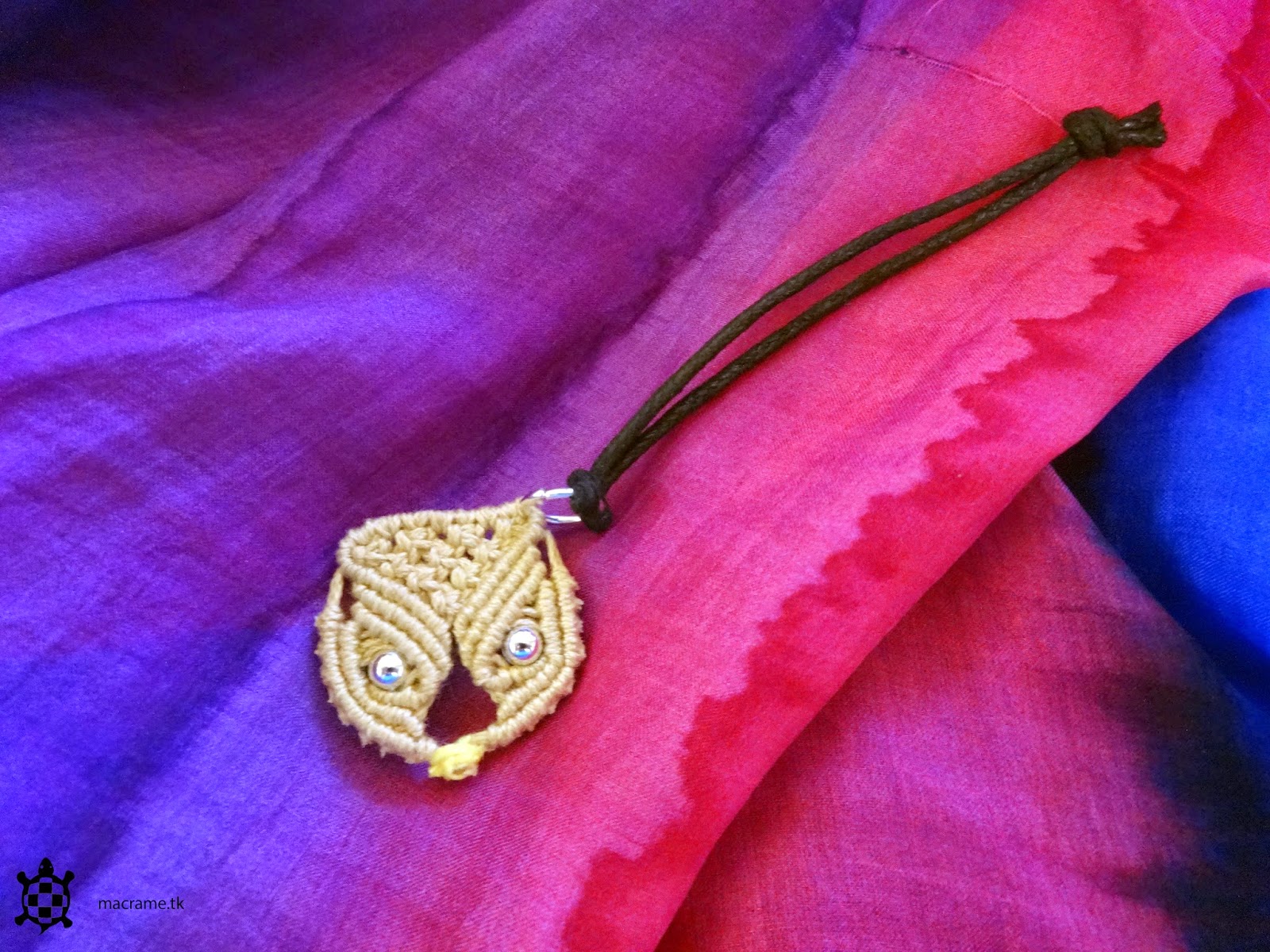 Turtle creates...: ... Macrame Owl Face