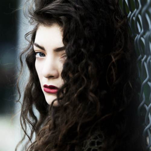 “Royals” Singer Sends Her Love To Lorde Fan Tattoos : Noda Luka