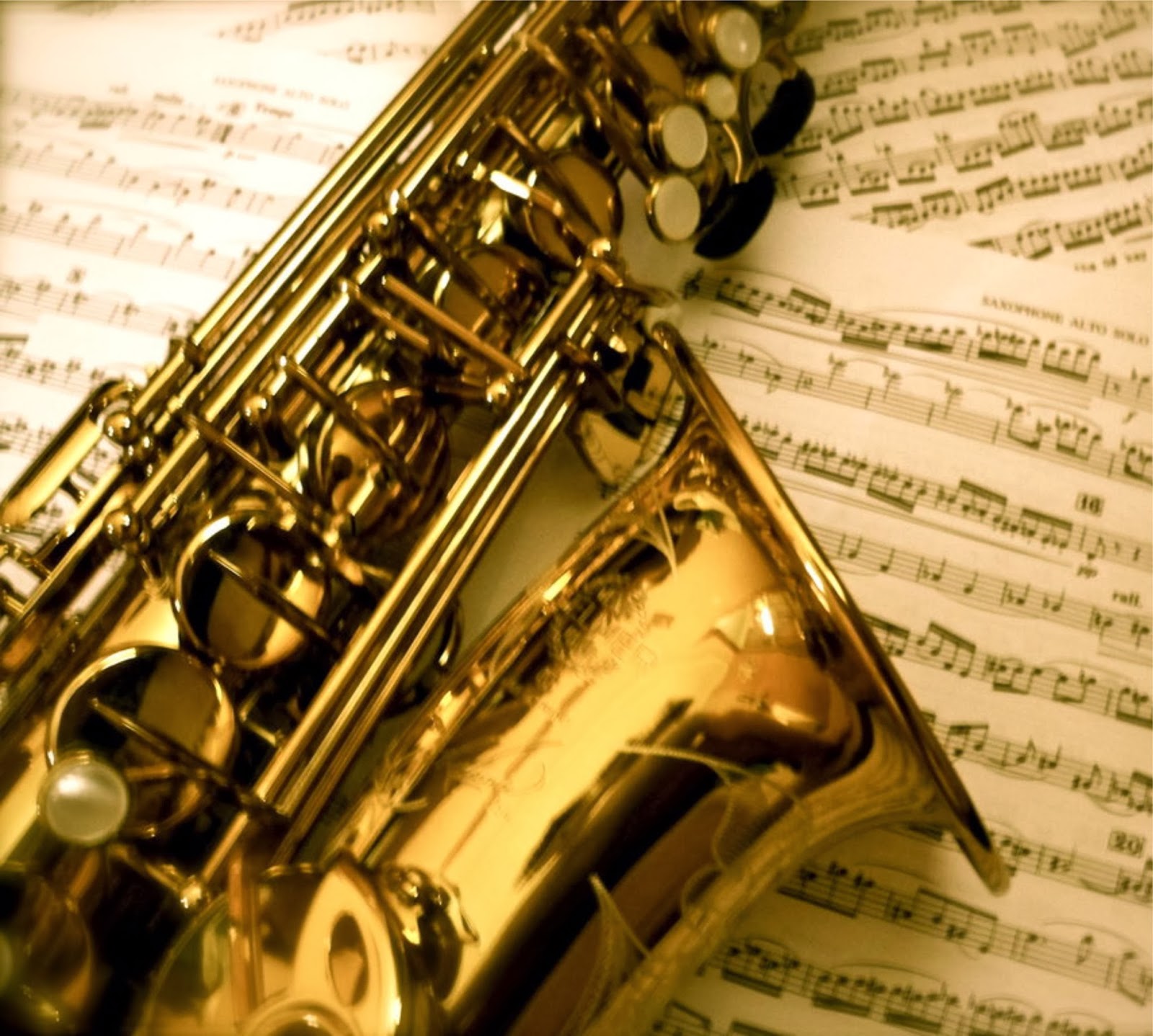 CASA DO LUTHIER: HISTÓRIA DO SAXOFONE