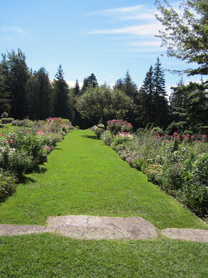 THE DOWNEAST DILETTANTE: HURRY, SPRING