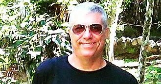 O cão que fuma...: [O cão tabagista conversou com...] Mario Pimenta: “É ...