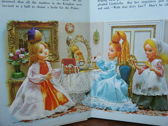 lazy dazy: Puppet Book