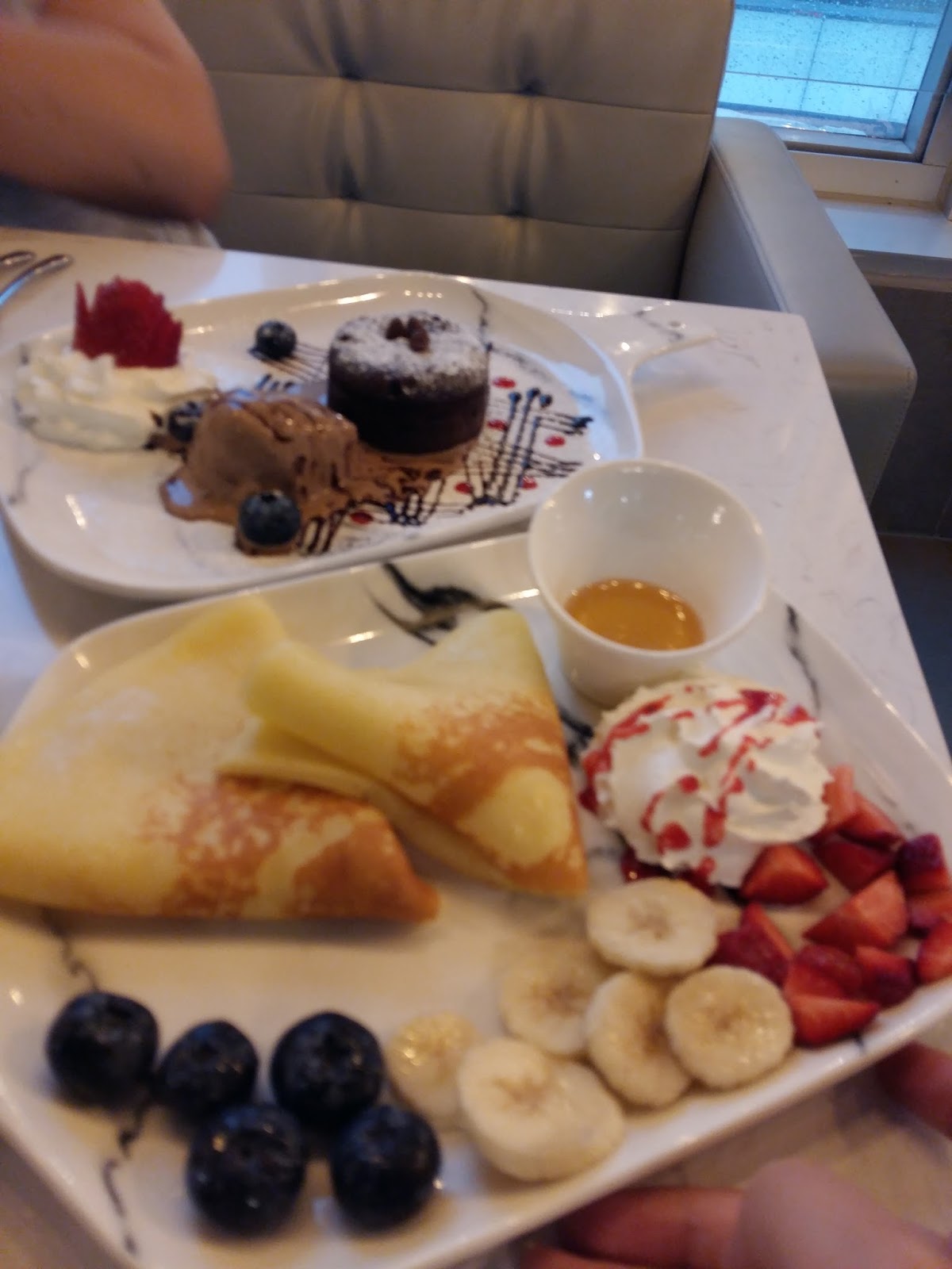 漢堡和甜品完整了今夜@Infinity Workshop Cafe