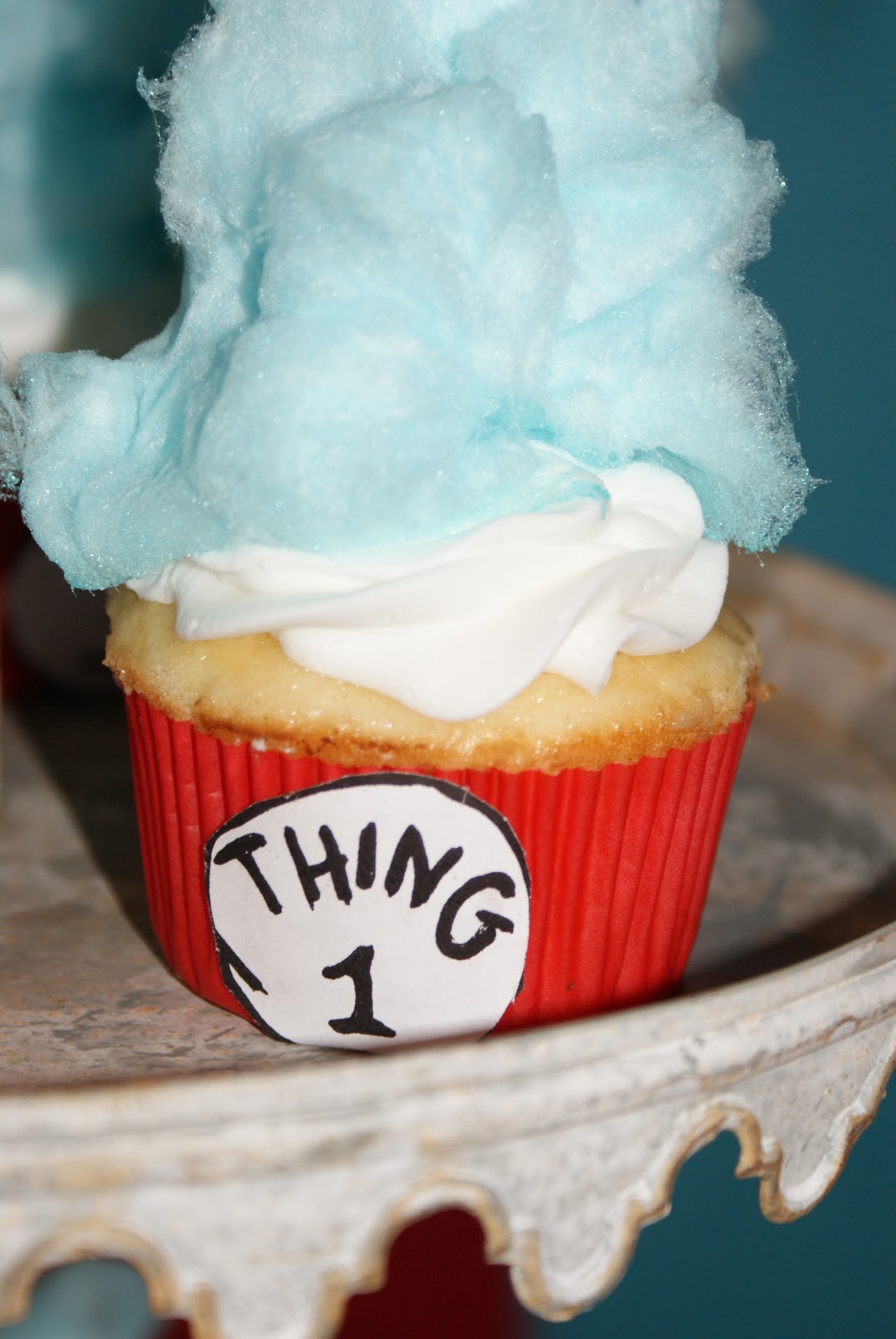 Mommy Made: Thing 1 and Thing 2 Have a Party!!