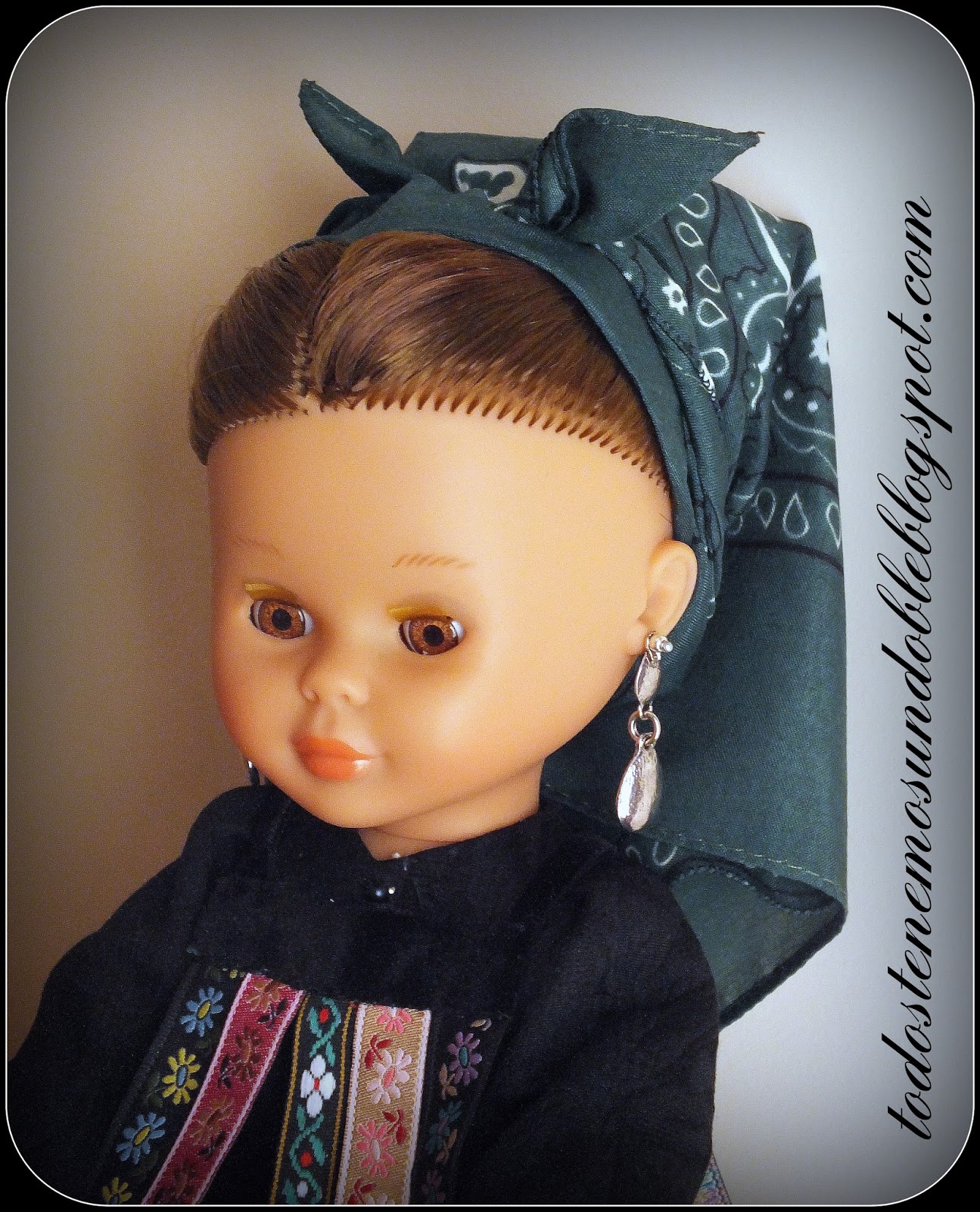 El vestir tradicional burgalés en miniatura: 18.- VARIANTE DE TRAJE ...