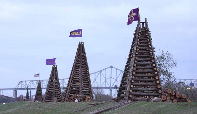 Tales from the Bayou : Bonfires on the Levee, by Rita Monette
