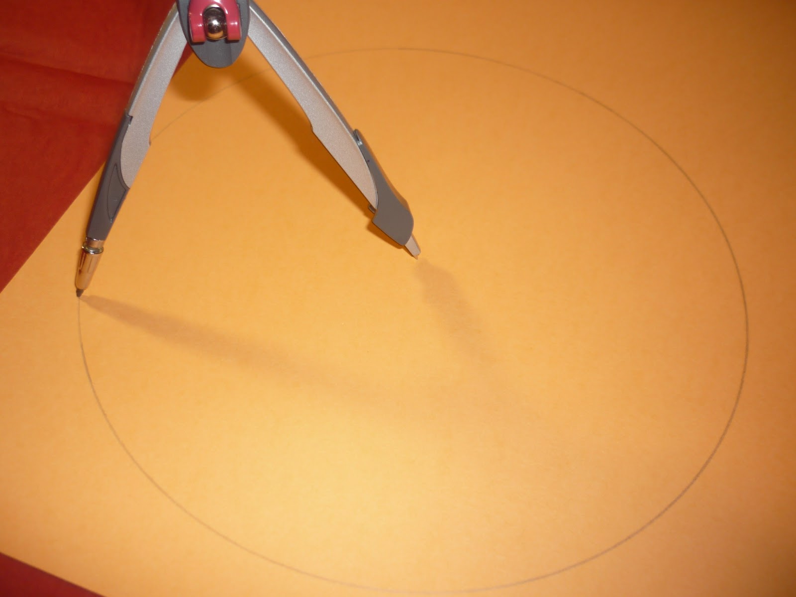 Arts Style: Tarjeta circular pop-up