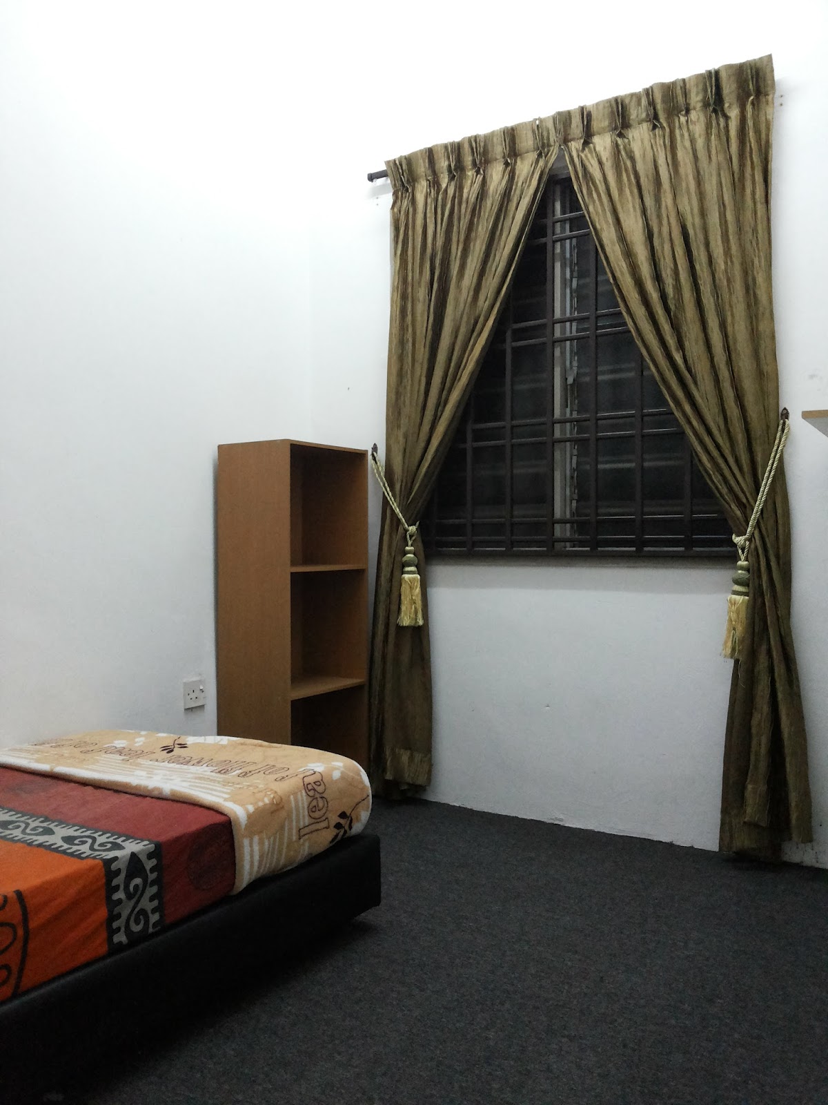 HoMeStAy AiSyAh : Gambar Bilik