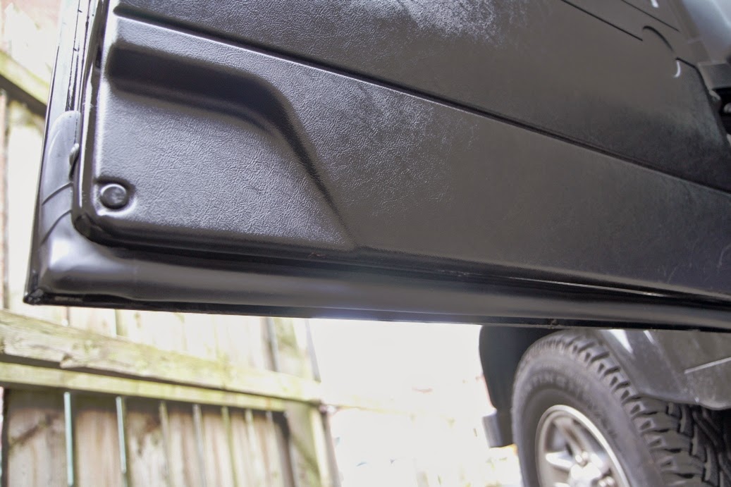 Defender 90 XS: Upgraded Door Bottom Seals