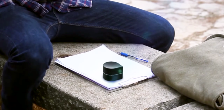 Futurix: Zuta Pocket Printer, la mini stampante robot su rotelle