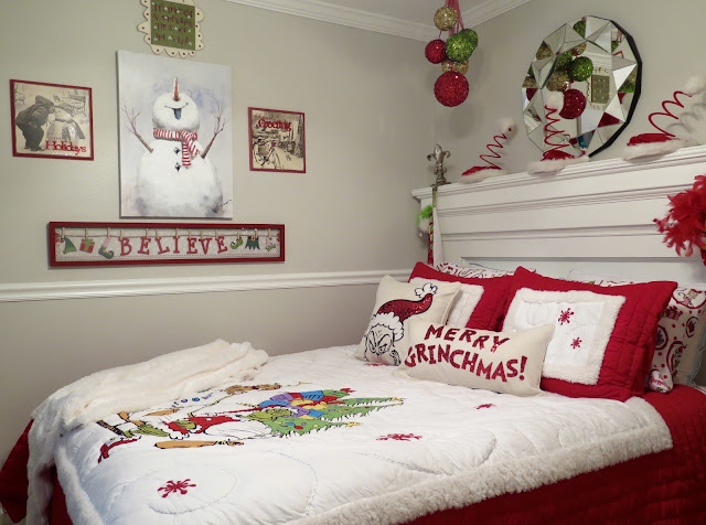 Life By The Pool. . .it's just BETTER!: Holiday Home Tour - The Grinch ...