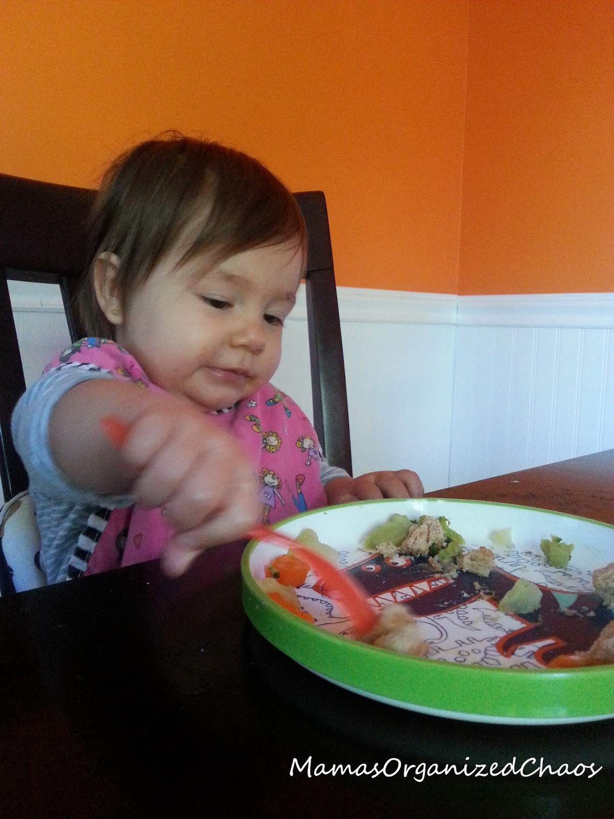 HOW WE HANDLE FOOD & CUP THROWING AT THE TABLE - Mama's Organized Chaos