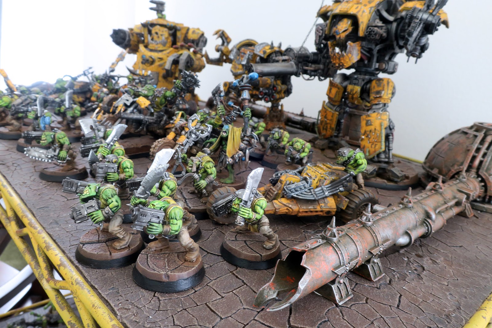 What's On Your Table: 'Trust in Rust' Orks! - Faeit 212