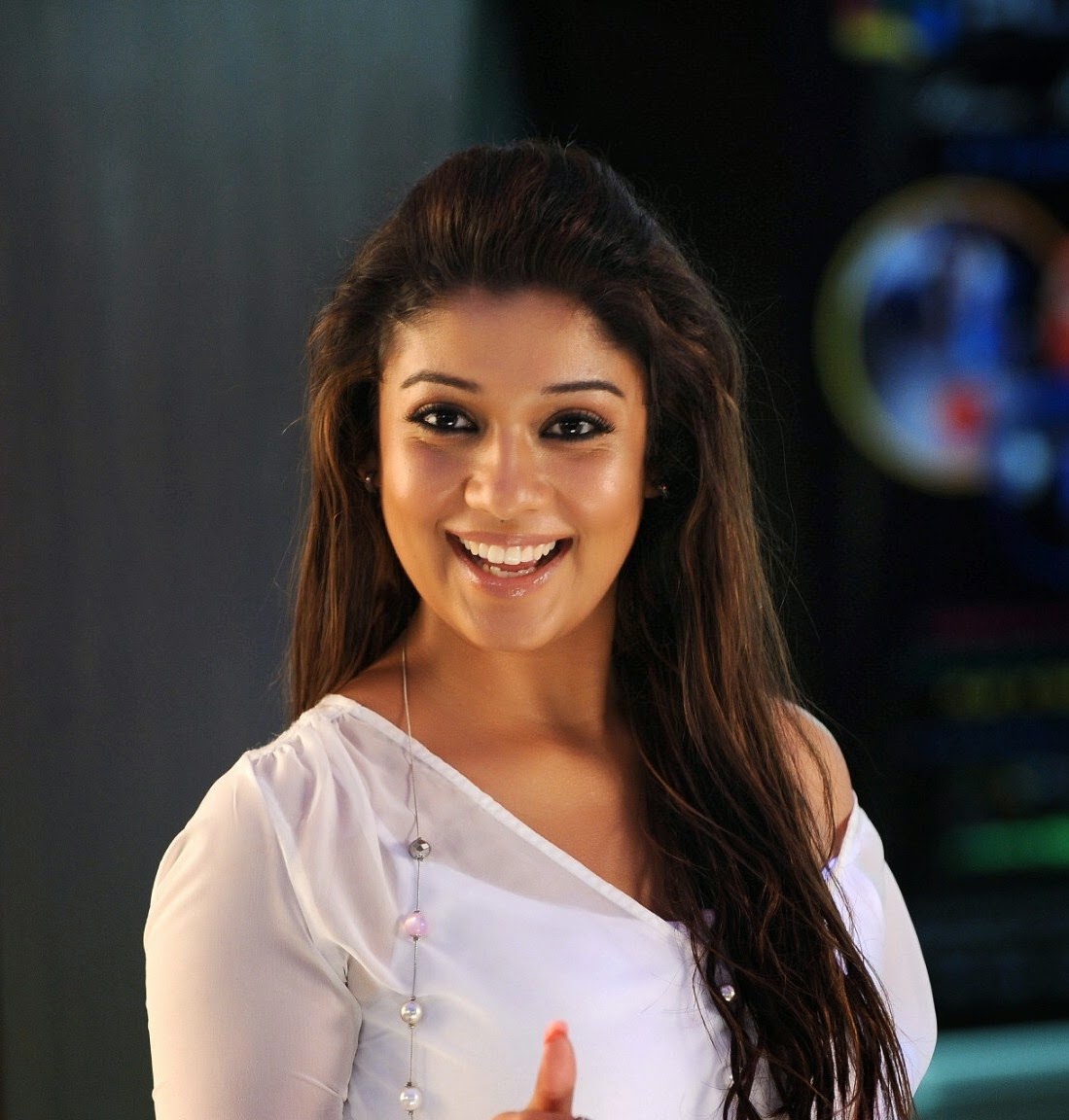 Nayantara Smoking Hot Stills From Tamil Film Raja Rani - Hot PHOTOSHOOT ...
