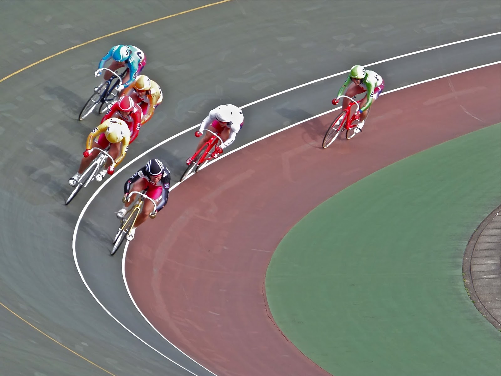 Kinki Cycle: Girl's Keirin Race At Nara Keirin