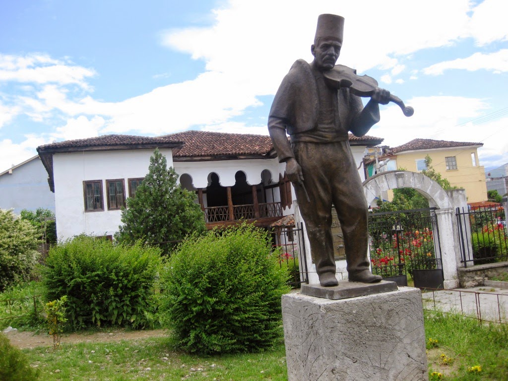 Isuf Myzyri, ikona e muzikës popullore « Top Tetova News