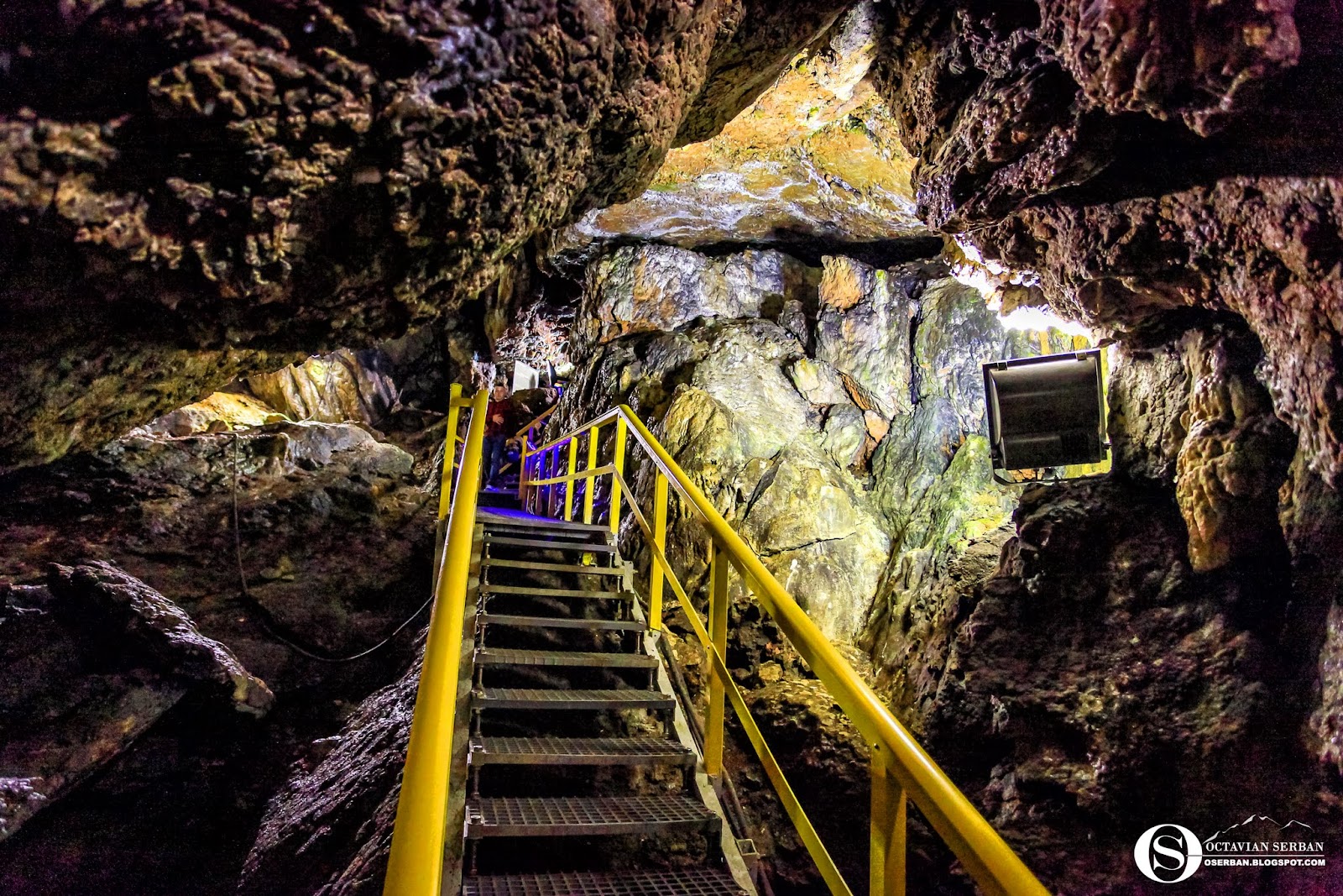 Octavian Serban: In and out to Ialomicioara Cave...