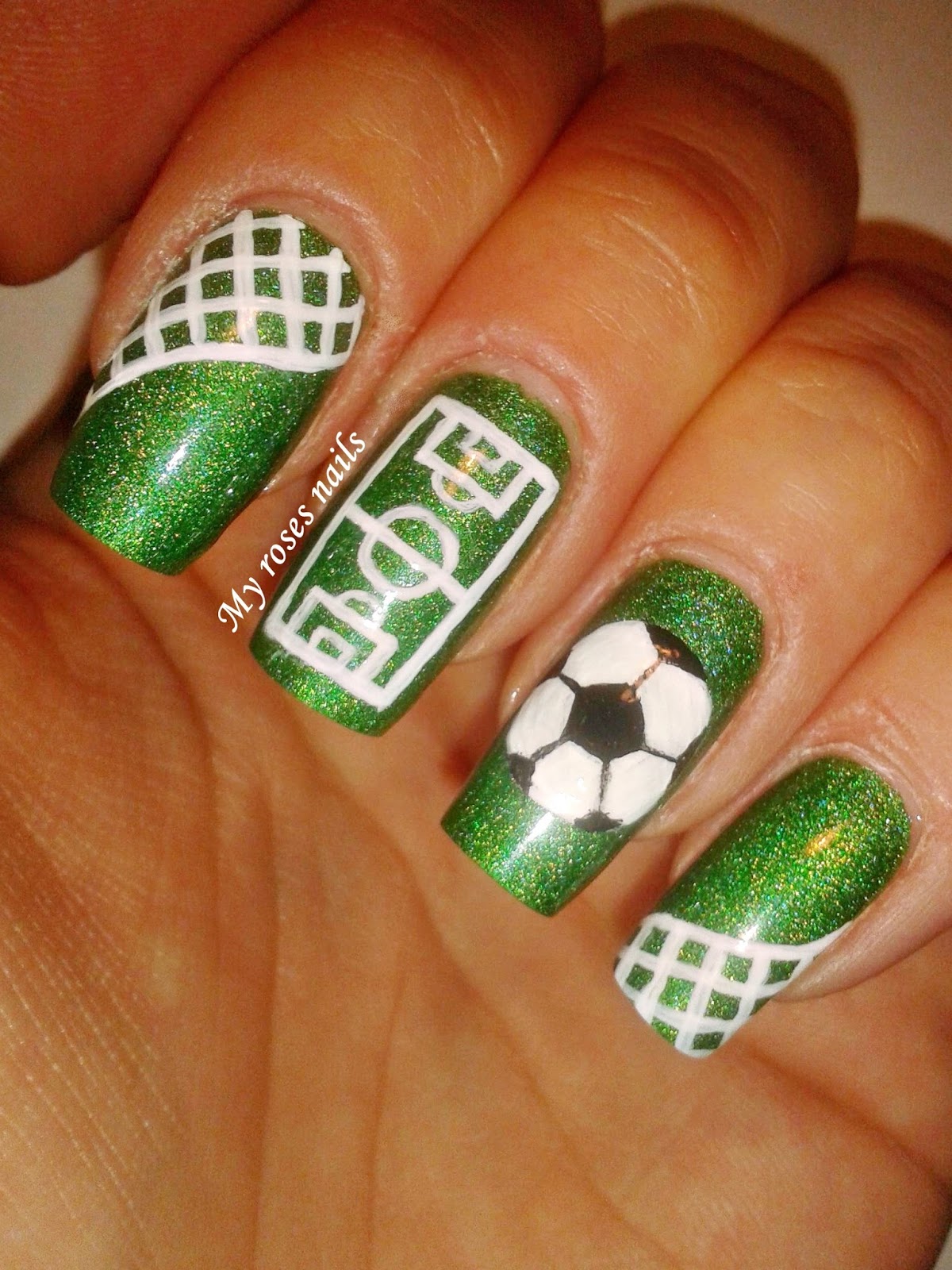 My roses nails: Soccer nails