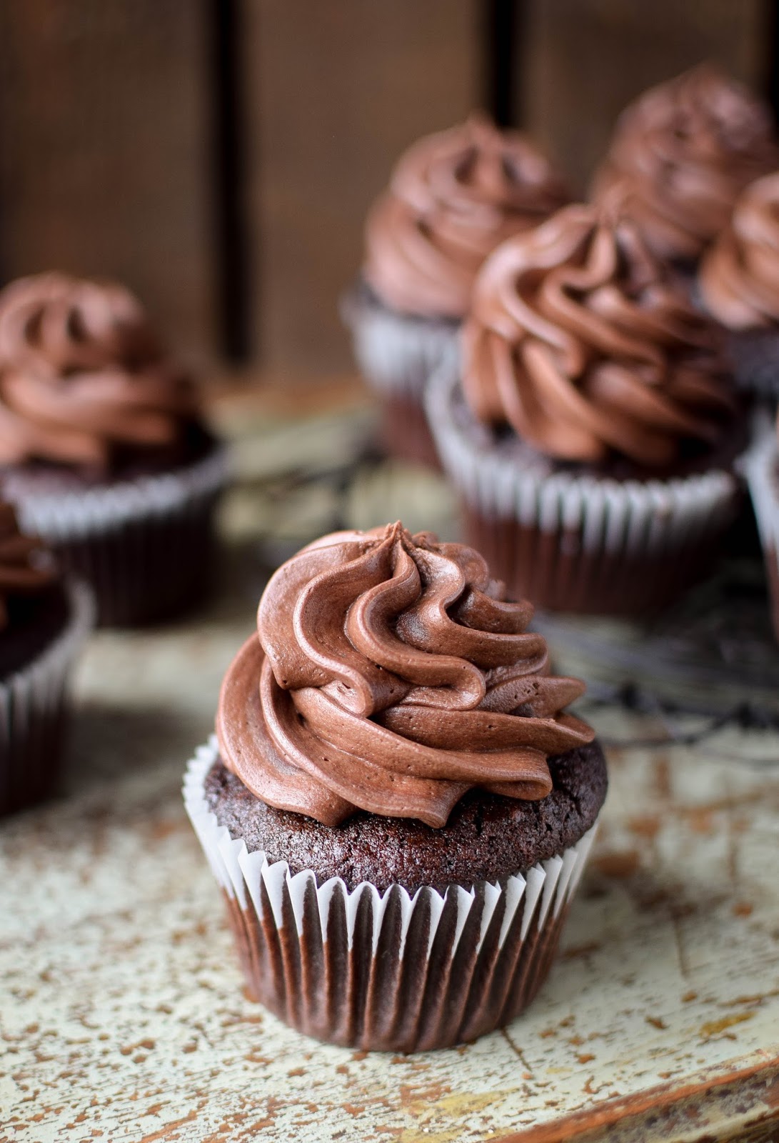Super Moist Chocolate Cupcake Recipe Katiecakes super-moist-chocolate-cupcake-recipe-katiecakes