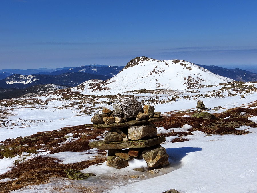Hiking in the White Mountains: Roaming Around the Snowfields of the ...