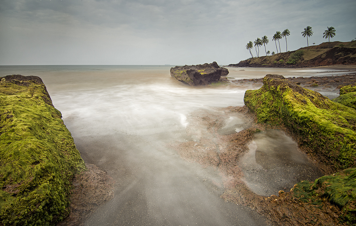 Redi Beach | Konkankatta.in