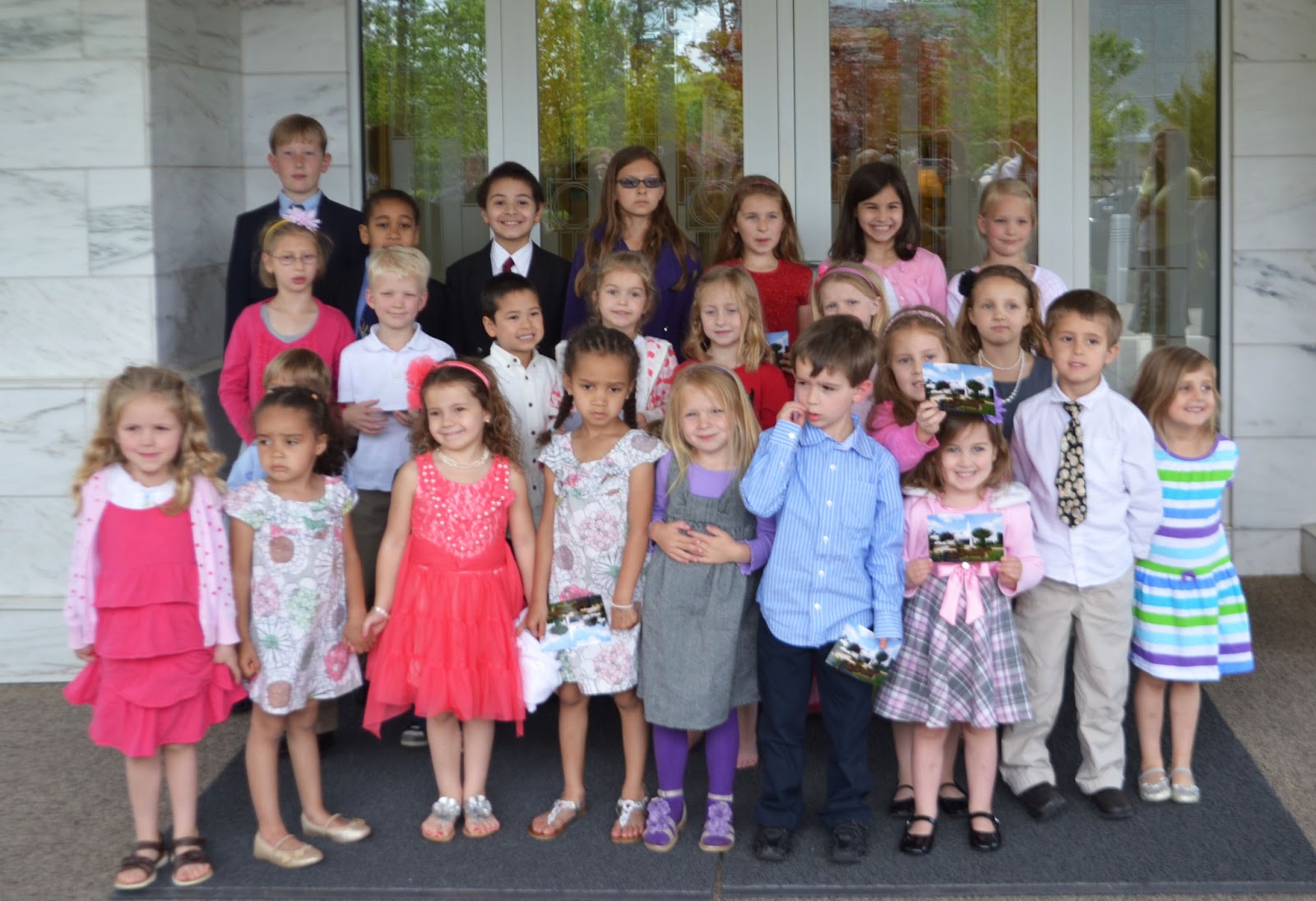 Normal Mormon Family: We love to see the temple