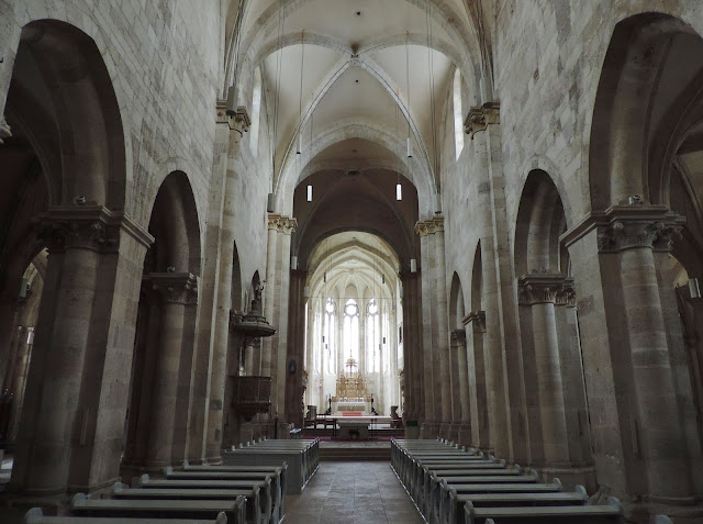 Travel with Kevin and Ruth: Now, this is a civilized way to buy wine!