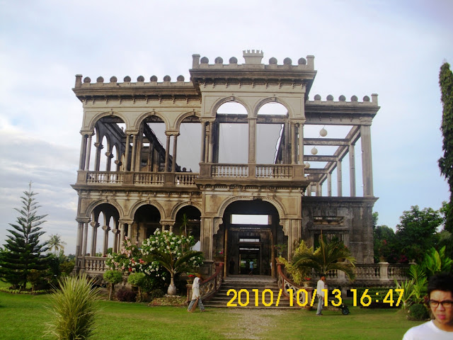 Soar: THE LACSON RUINS, BACOLOD CITY