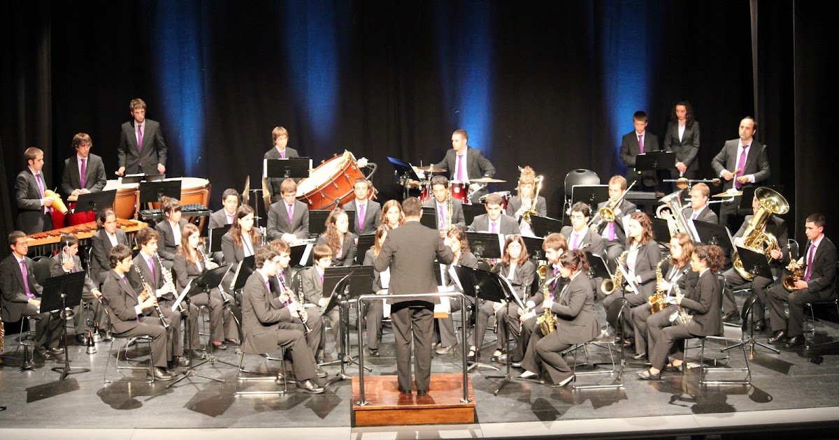 LEKITTO MUSIKA BANDA: BANDA