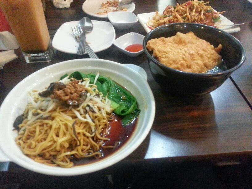 LiFe Is UnPrEdiCtaBle: Halal Dim Sum At Greentown Dimsum Cafe Ipoh