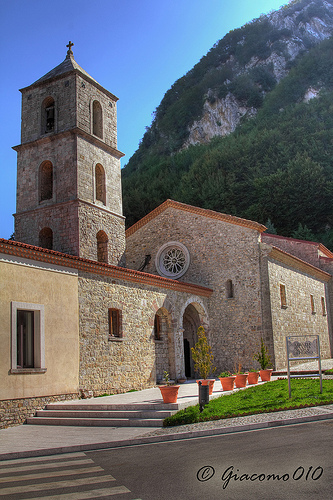 Pierno (San Fele). Santuario Santa Maria. centro di spiritualità ...