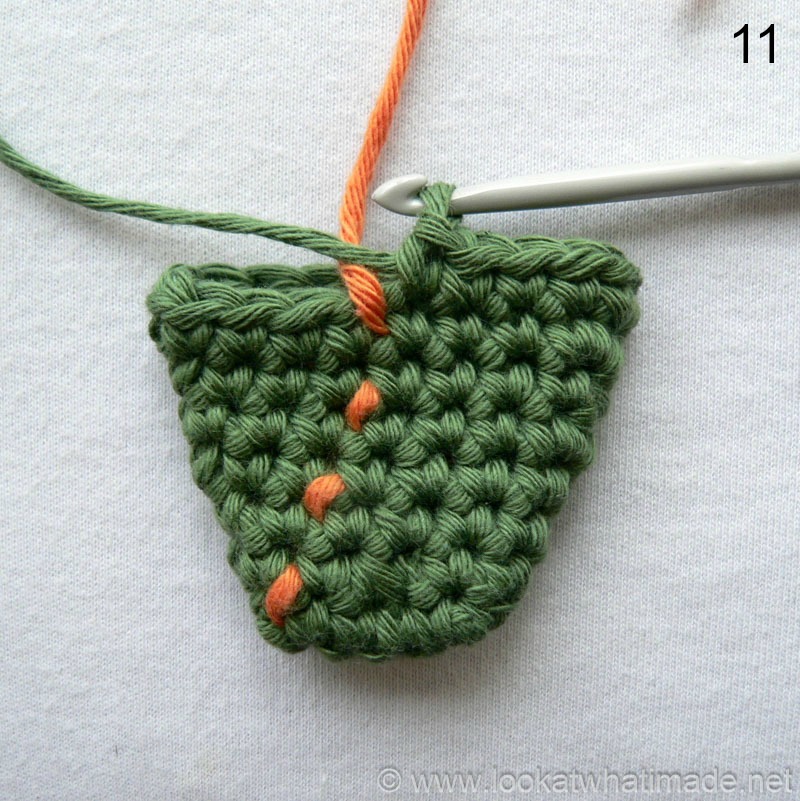 Tina's handicraft : Colin the Crochet Crocodile Photo Tutorial