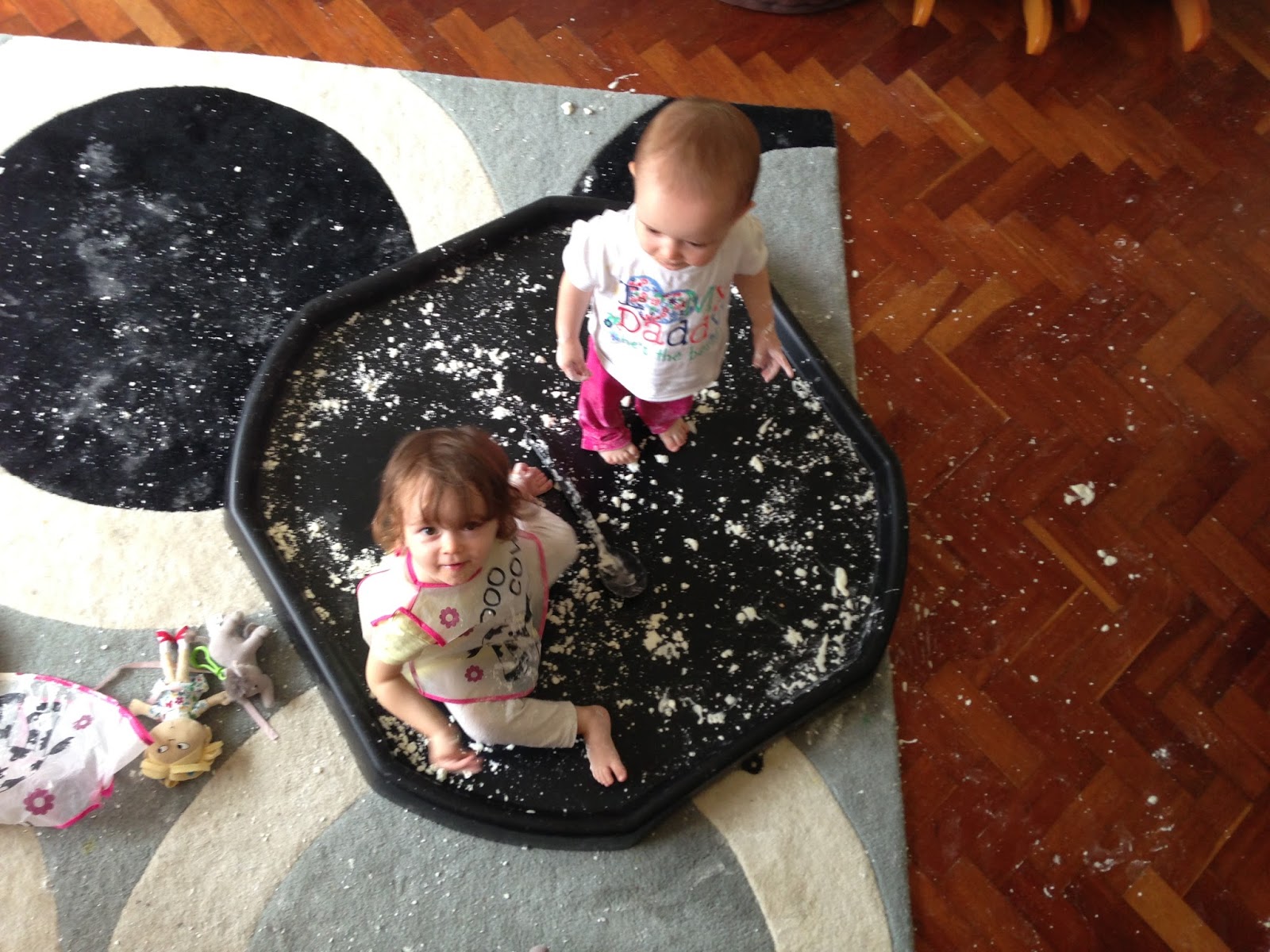 Messy Play: Gloop - Twin Mummy and Daddy