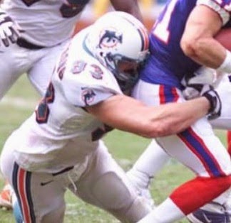 Today in Pro Football History: Highlighted Year: Trace Armstrong, 2000