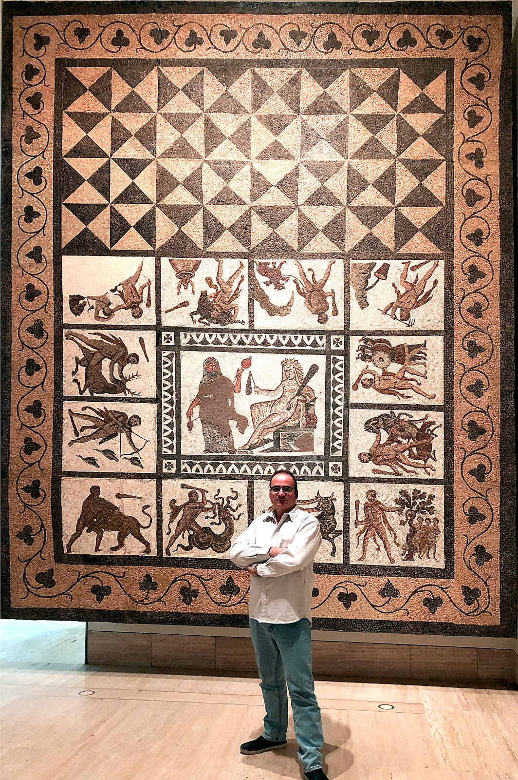 RODOLFO NAVARRO ART: MOSAICO: "Los 12 Trabajos de Hércules: general"