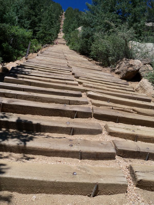 Trail and Park Reviews: The Manitou Incline; Colorado Springs - One of ...