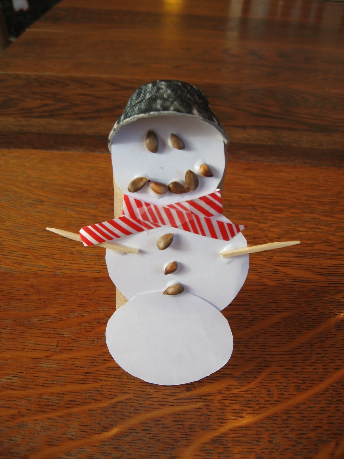 Almost Unschoolers: Making Paper Snowmen With Max and Mo
