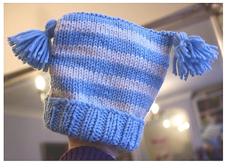 Susie F Handmade: New free pattern - Baby Tassels Hat