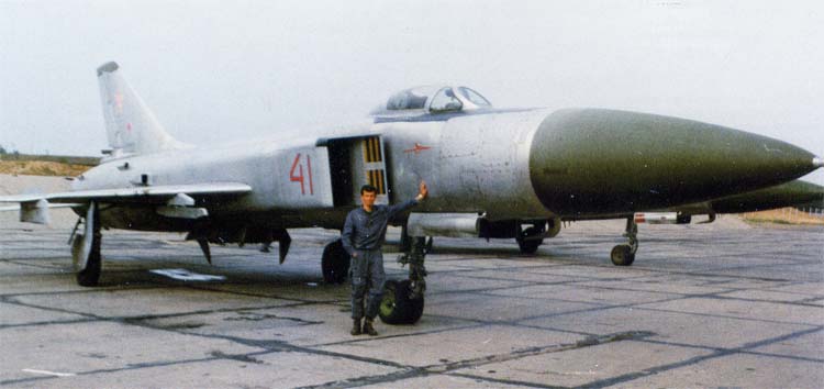 Airplanes in the skies + FAF history: Suhoi Su-15 - Sukhoi Su 15