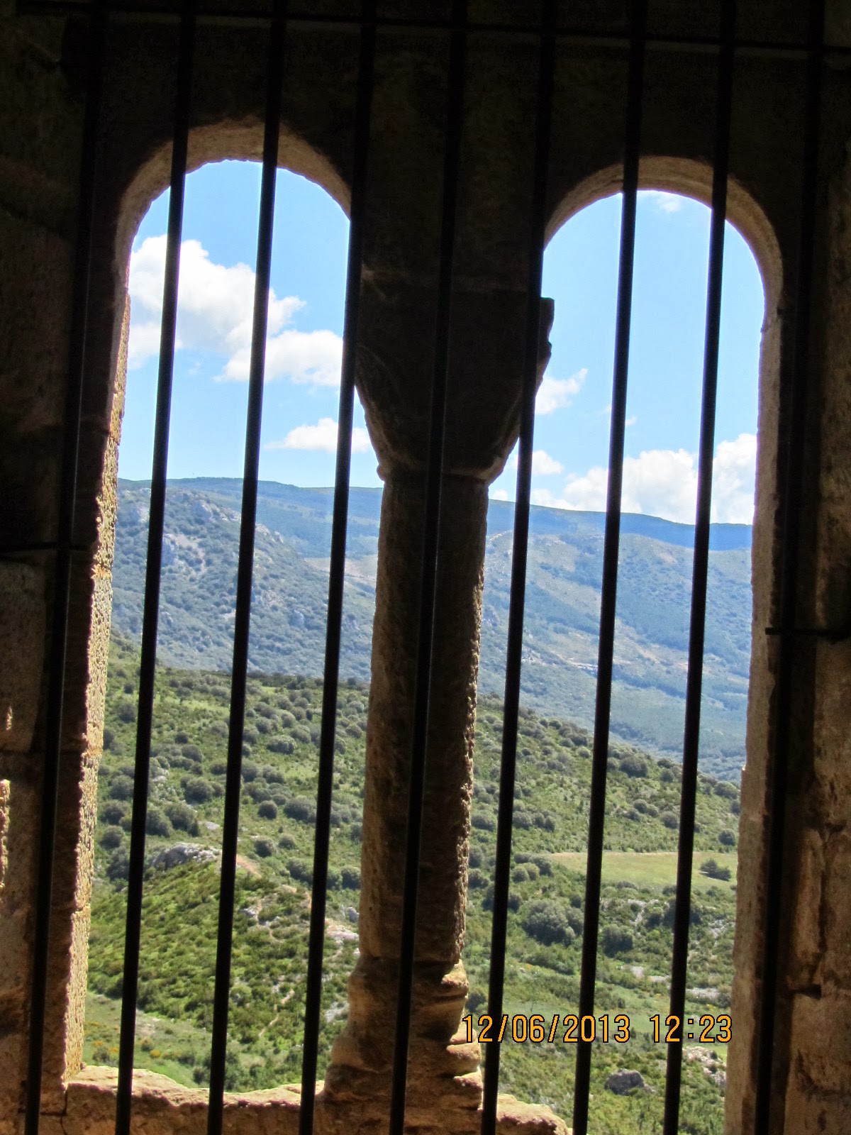 El MUNDO DE CORCÍN: CASTILLO DE OLARRE ( HUESCA )