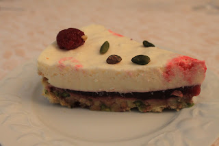 Bibidi Bobidi : Bavarois chocolat blanc, fruits rouges et pistaches