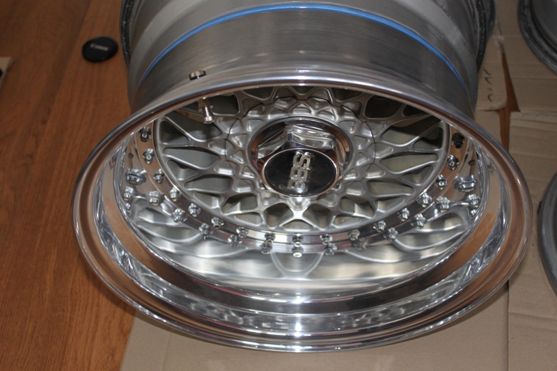 JDMbits: Super Wide Lip BBS RS 032 Split Wheels!