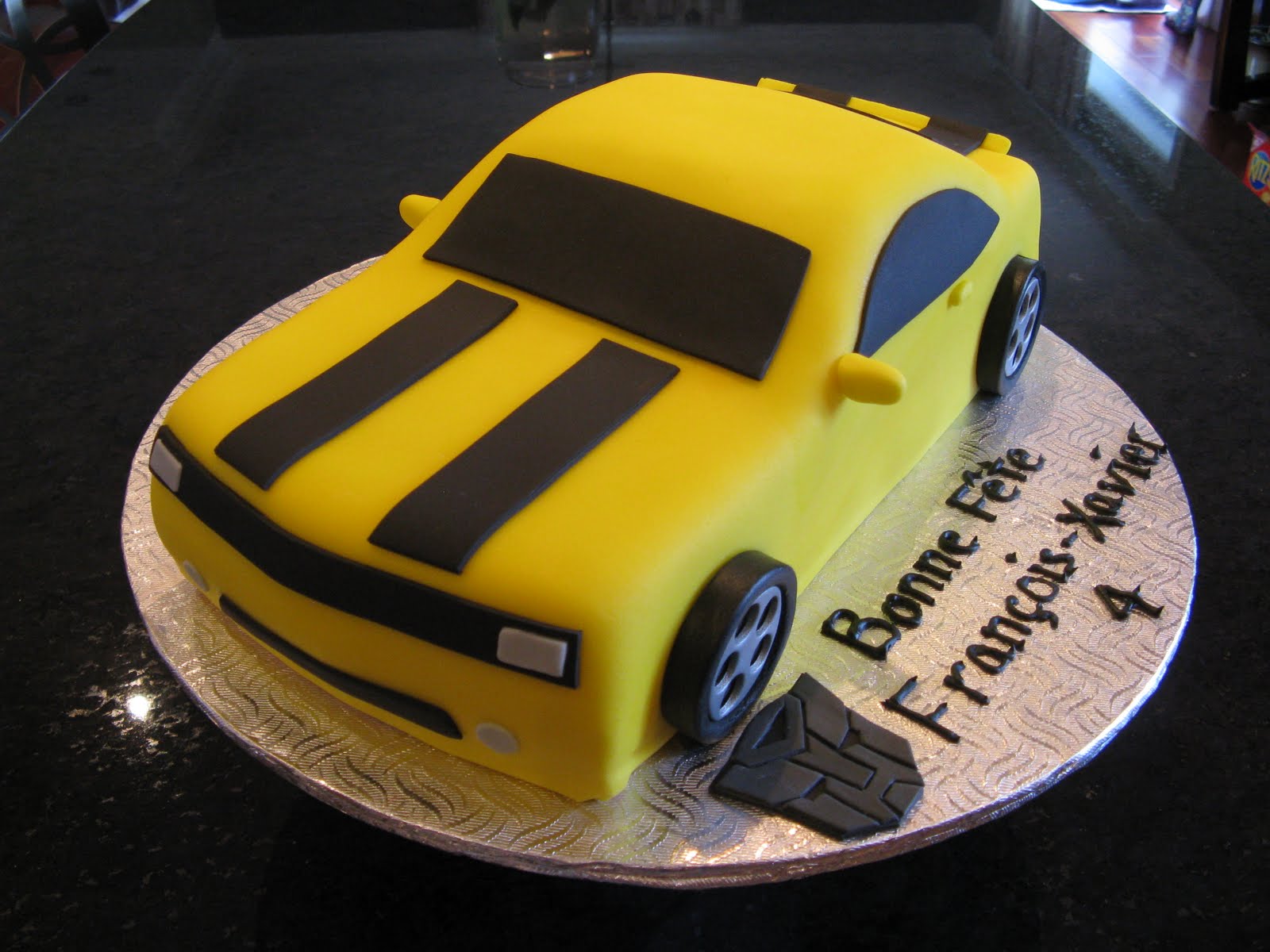 Gâteaux Design: Gâteau Camaro Bumblebee Transformers / Transformers ...