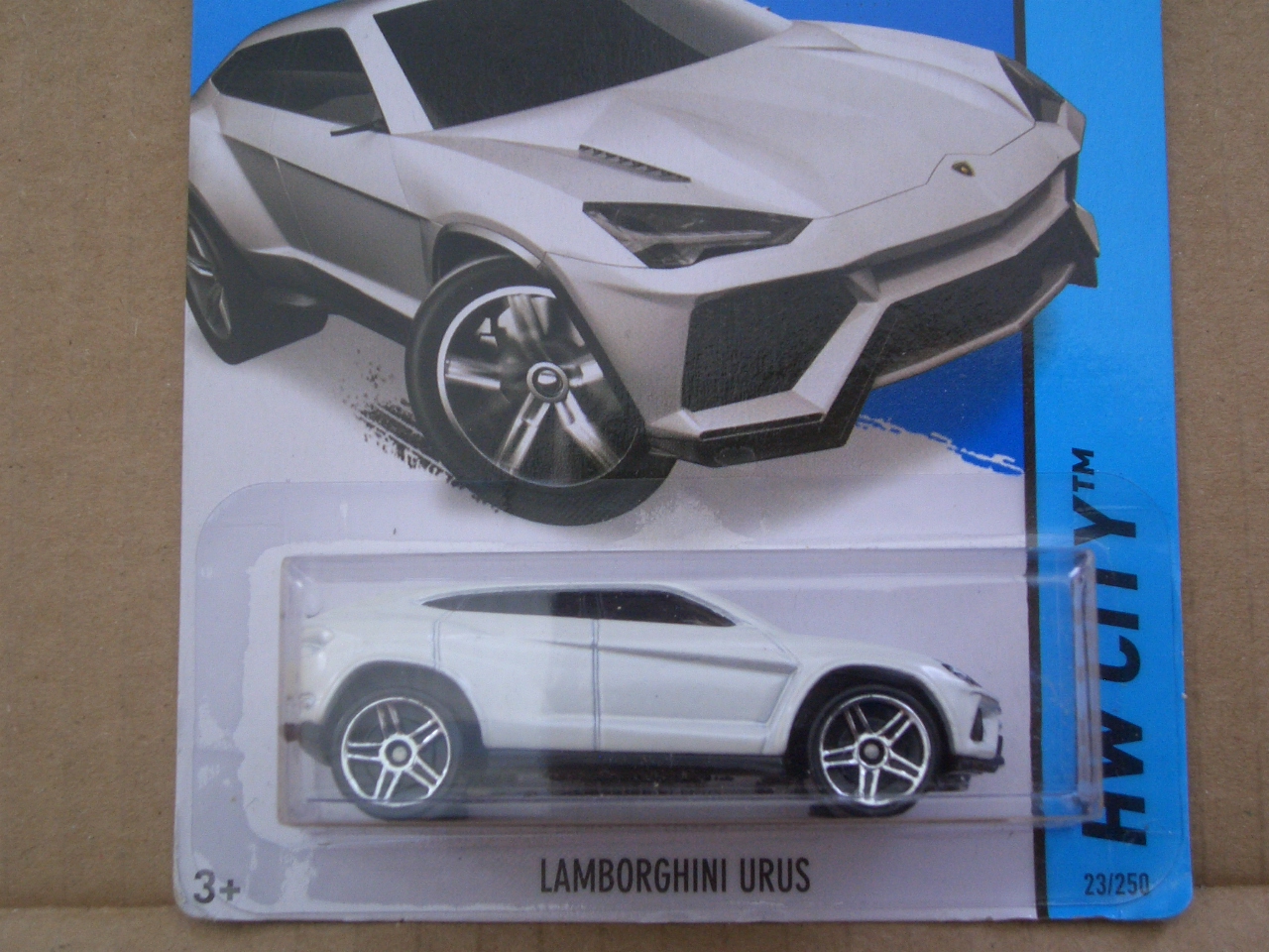 Diecast Madness UK: HOT WHEELS - The Lamborghini URUS in White and in ...