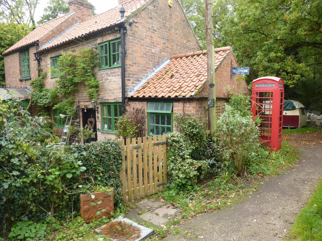 Vale of Belvoir Ramblers: Gedling Country Park and Lambley, 8th October ...