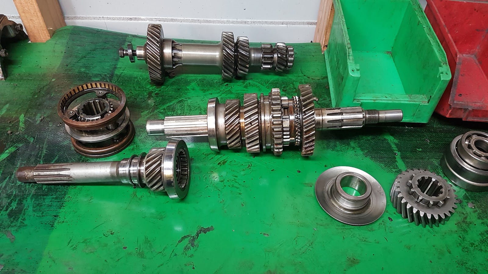 Ben's Series 3 88" Land-Rover Project: Gearbox rebuild begins