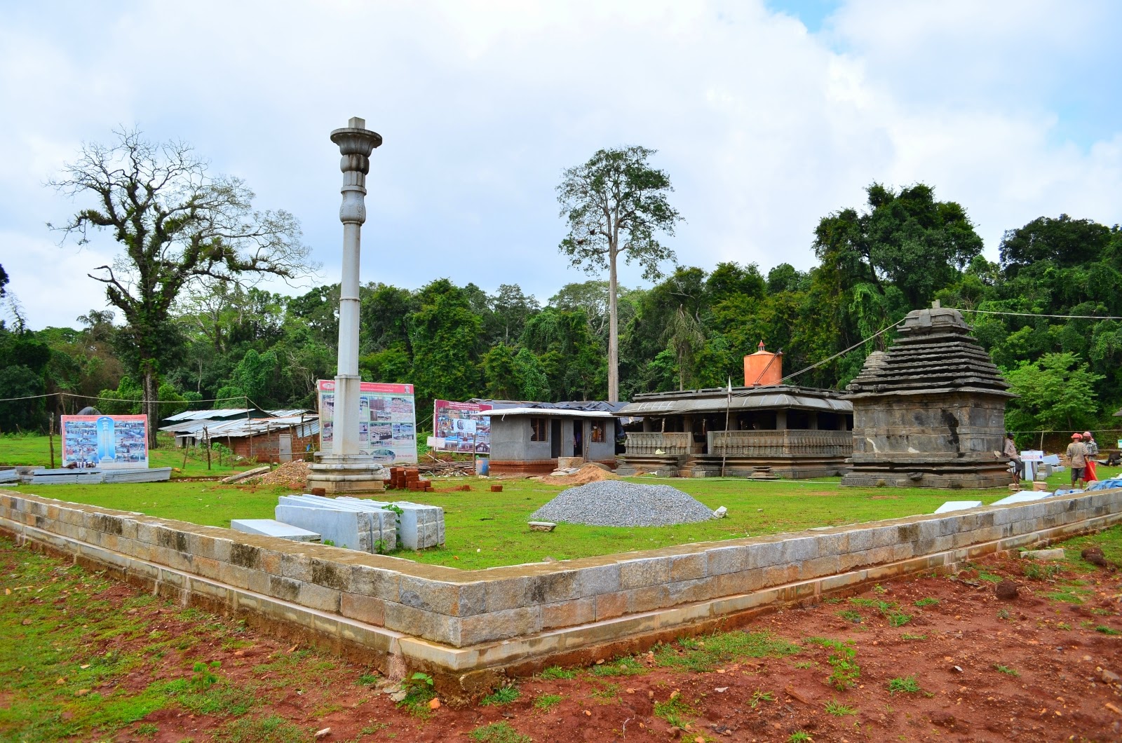 Sharath Hassan A Travelling Photographer: Hosagunda Temple, Hosagunda ...