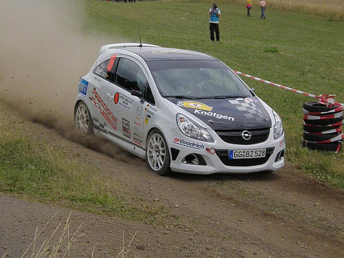 GaZsport & CST: Opel Corsa OPC R2