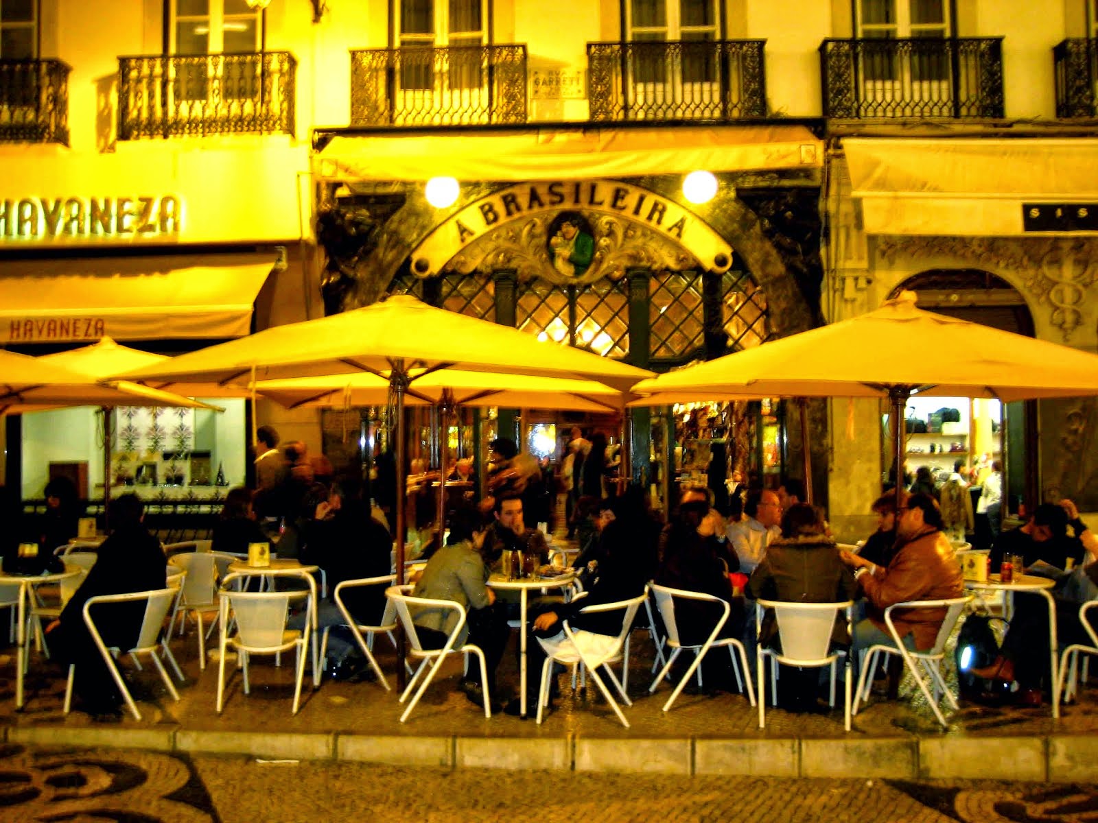 Eu falo português, e você?