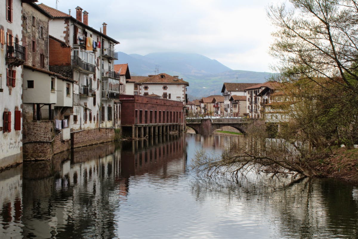 Volaré Viajando: Elizondo, el pueblo de la trilogía de Baztán